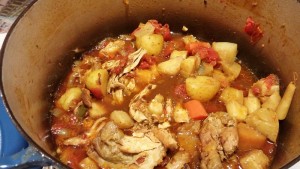 Chicken Curry Potjiekos – South Africa | Frank's Feast